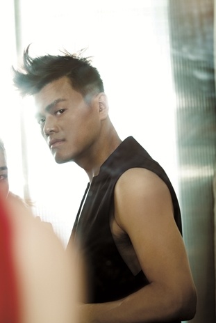 박진영, “JYP 15년 연습생 ‘지소울(G-Soul)’데뷔 합니다!”